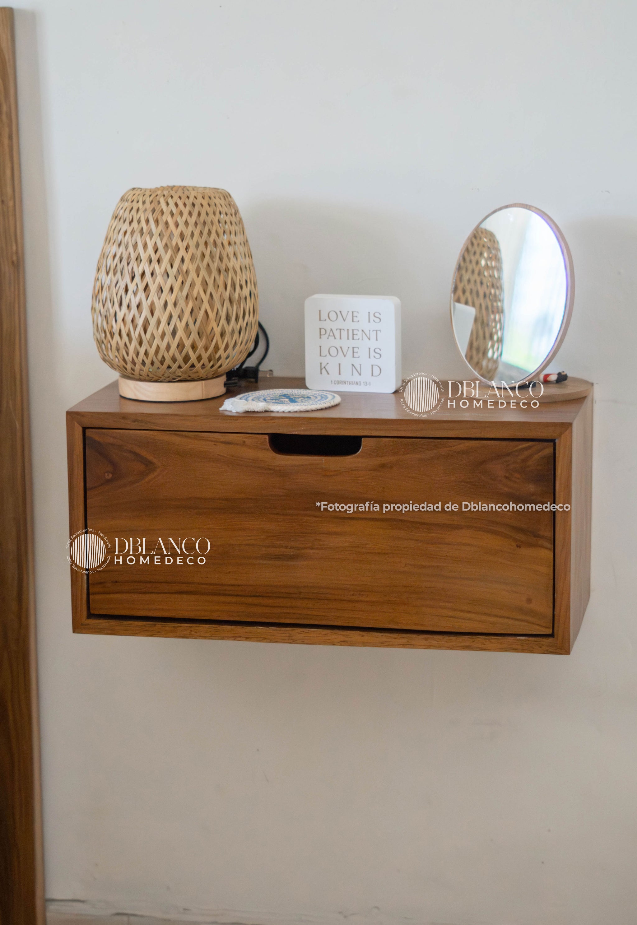 FLOATING NIGHTSTAND (MESA DE NOCHE)